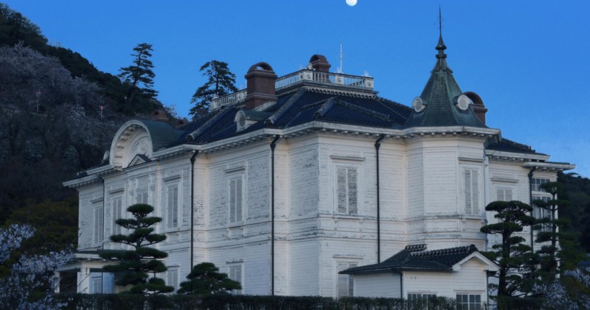 Retro Japan in Photos: 1907 French Renaissance-style mansion in Tottori ...