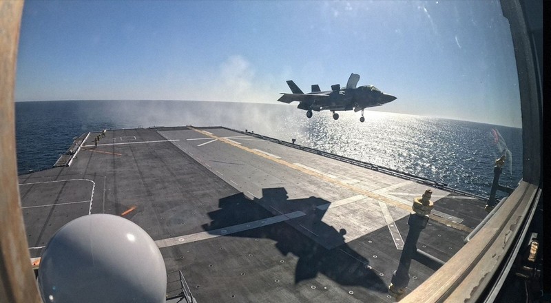 地元反発に国から回答なし F35B配備で知事「先に不安解消が筋」 [写真特集4/4] | 毎日新聞