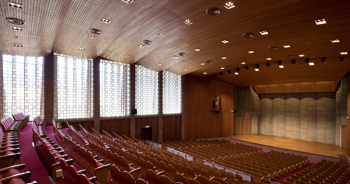Retro Japan: University auditorium in Tokyo a timeless space of sound ...