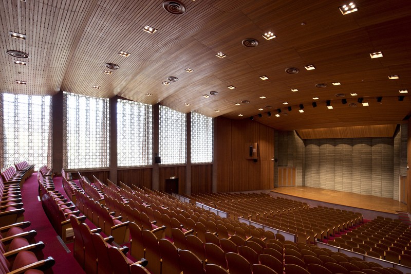 Retro Japan: University auditorium in Tokyo a timeless space of sound ...