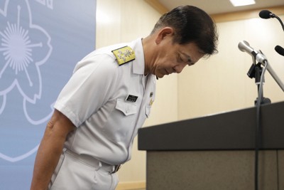 ゲーム機に腕時計…40年続いた潜水艦乗りの無心　防衛省の甘い結論