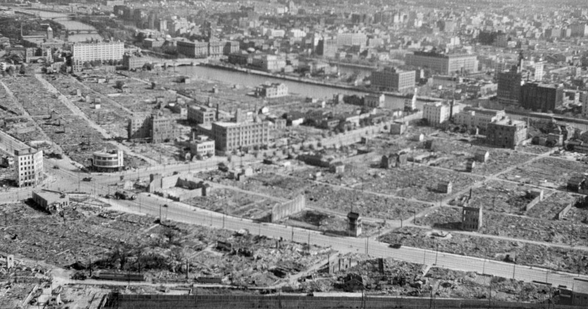 Photos of Japan in 1945 and 2025 show transformation 80 years after war ...