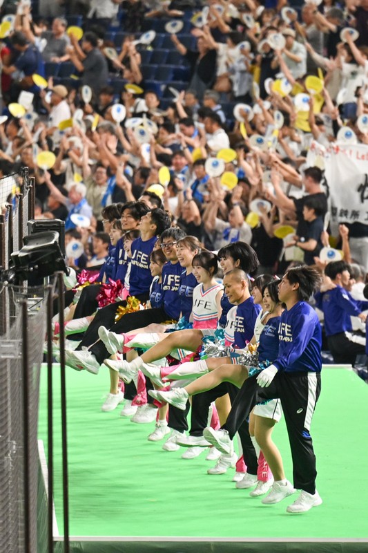 JFE東日本の応援団（1回戦）都市対抗野球2025 [写真特集8/30] | 毎日新聞