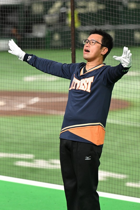 NTT西日本の応援団（準々決勝）都市対抗野球2025 [写真特集1/40] | 毎日新聞