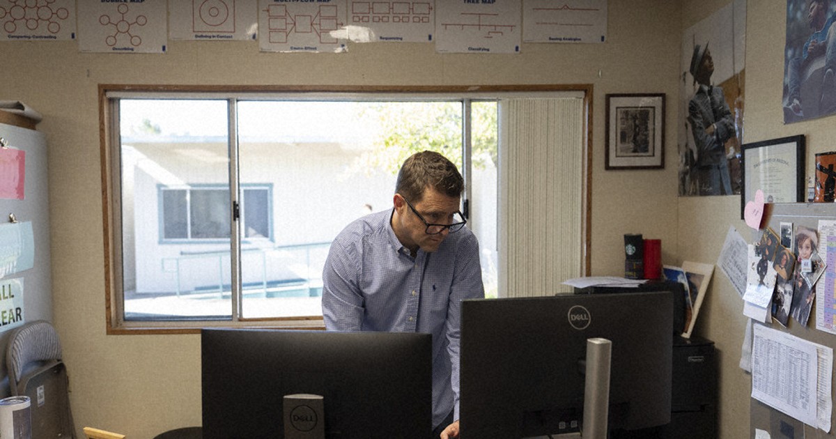 As AI tools reshape education, schools struggle with how to draw the ...