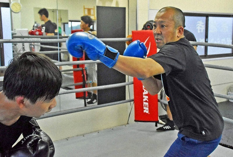 Monk operating boxing gym in Fukuoka Pref. finds the sport's spirit ...