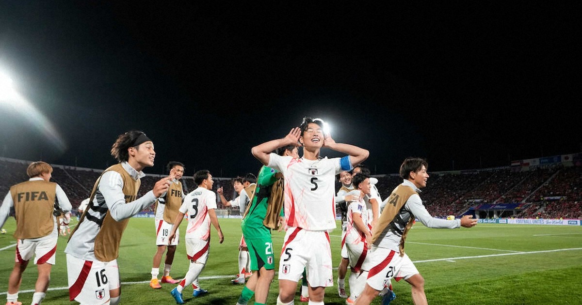 【U20W杯】日本が2連勝で決勝トーナメント一番乗り 主将DF市原PK2戦連発で開催国チリに2―0（スポニチ） | 毎日新聞