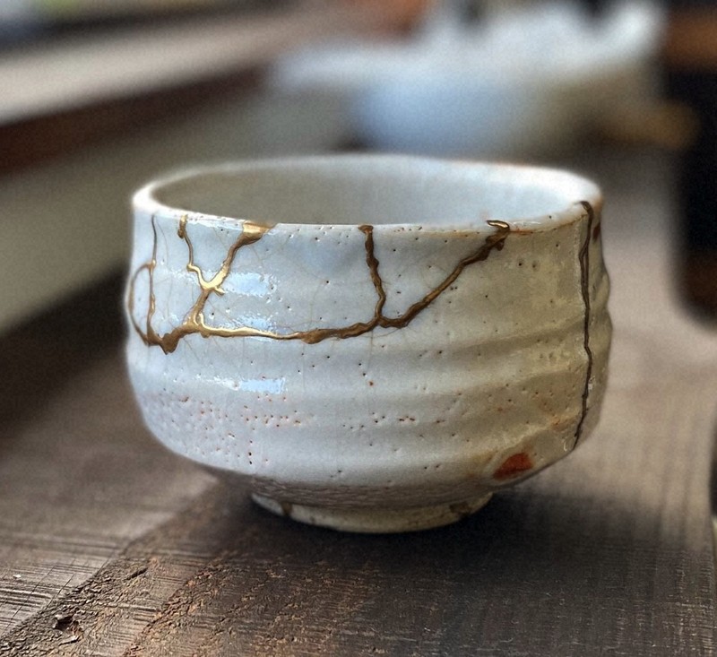 American apprentice trains in Japan's Shiga Pref. to master traditional 'kintsugi' craft - The ...