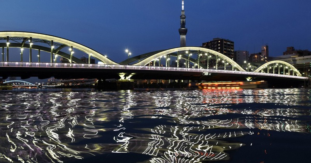 Retro Japan in Photos: Triple-arch bridge in Tokyo a symbol of recovery ...