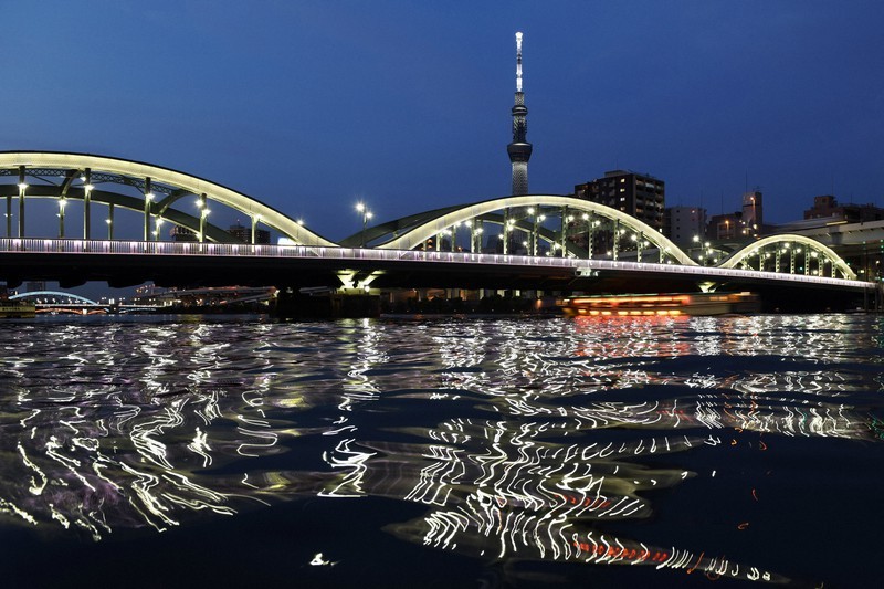 Retro Japan in Photos: Triple-arch bridge in Tokyo a symbol of recovery ...