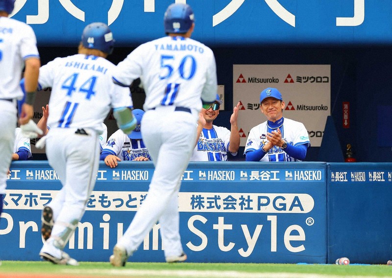 ハマスタに三浦大輔登場曲「リーゼントブルース」が帰ってきた！ 2回から石田裕にスイッチ（スポニチ） | 毎日新聞