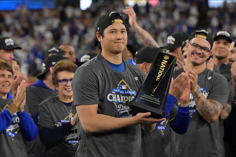 先発勝利、3本塁打で大谷翔平がチームをワールドシリーズへ導く [写真特集11/15] | 毎日新聞