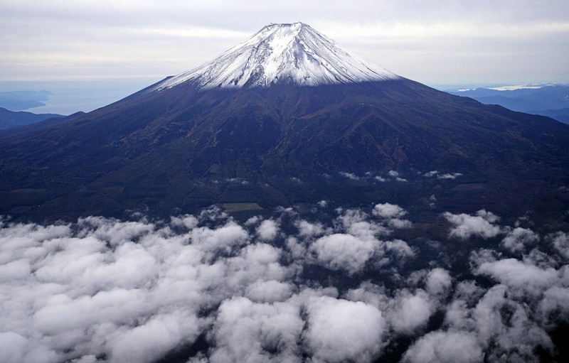 In Photos: Mt. Fuji gets season's 1st snowcap, 3rd latest on record ...