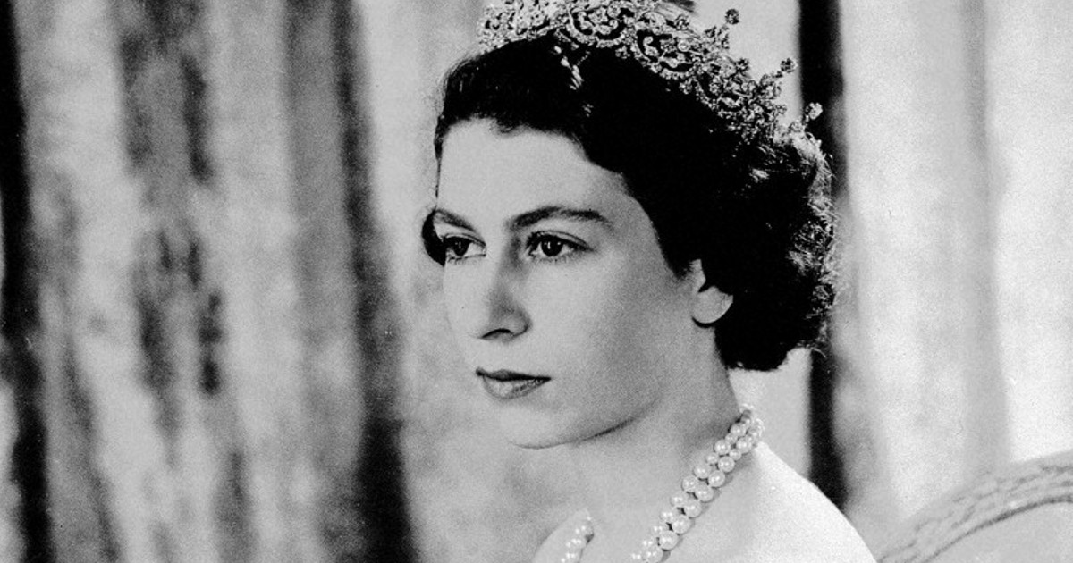 Buckingham Palace will stage the largest-ever display of Queen ...