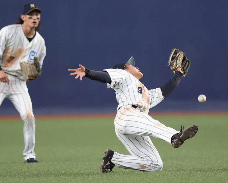 【日本選手権】NTT西日本、悲願の初Vならず DeNAドラ5の遊撃・成瀬脩人が8回痛恨失策、決勝点に（スポニチ） | 毎日新聞