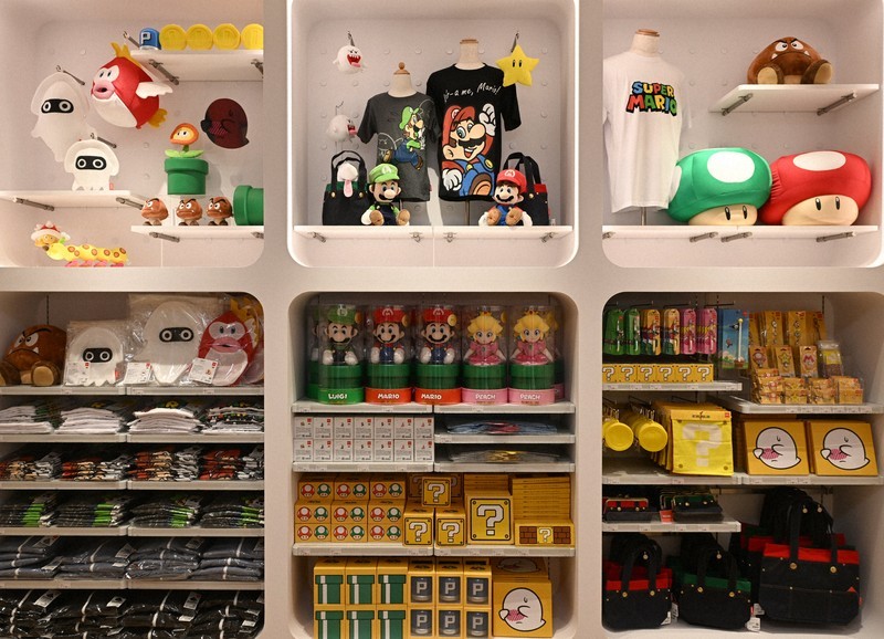 In Photos: Nintendo's biggest Japan store lures visitors on opening day ...