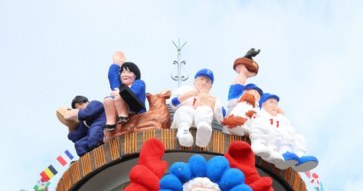 In Photos: Historic Kobe residence reveals 'Myaku-Myaku Santa ...