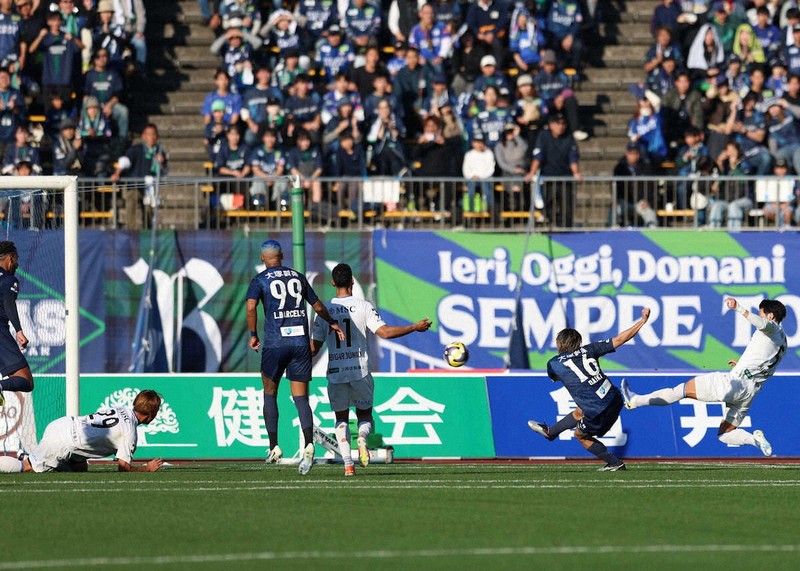 Perempuan melayu main dalam kereta