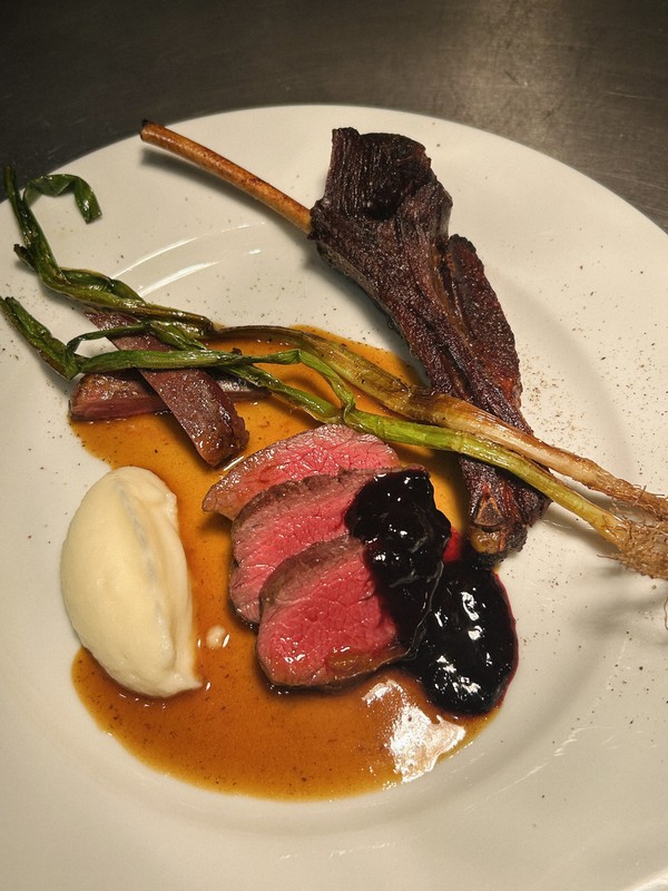 News in Easy English: Sapporo restaurant serves bear meat as captures ...