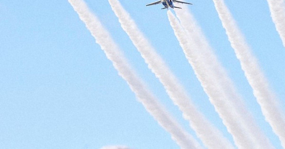In Photos: Blue Impulse aerobatics team flaunts skill at air show in ...