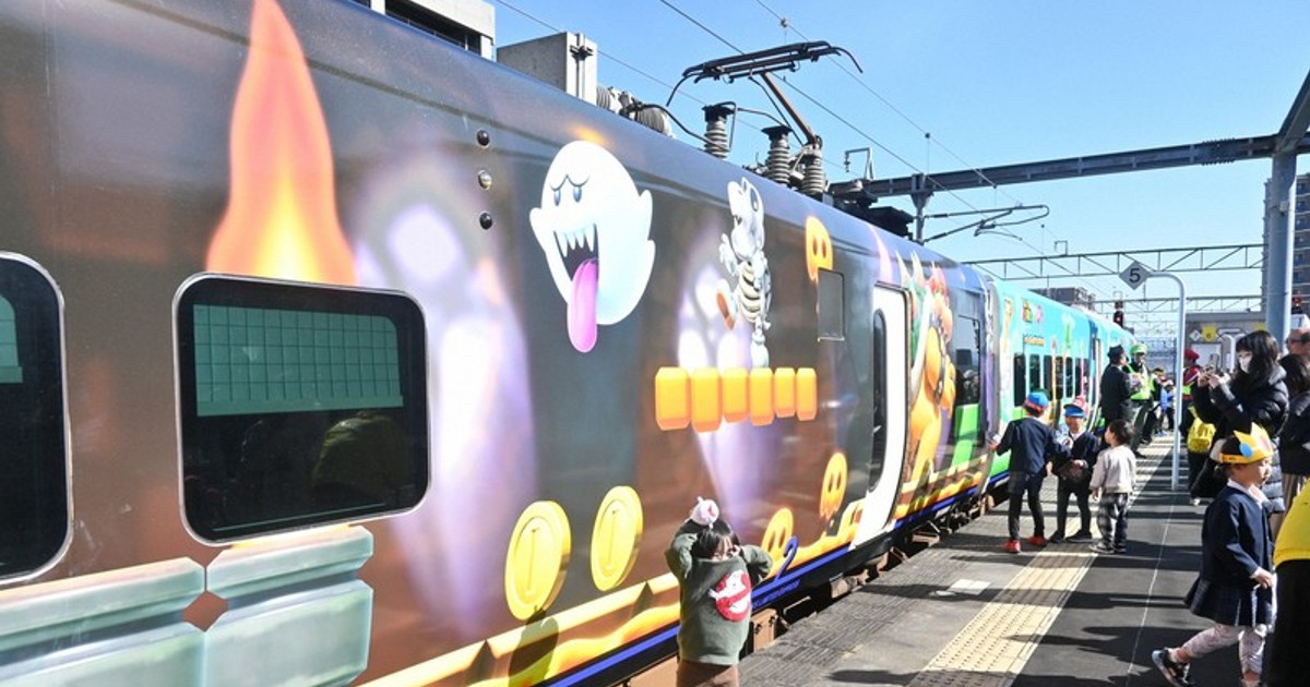 In Photos: Fans ride 'Super Mario Train' in Japan's Kyushu - The Mainichi