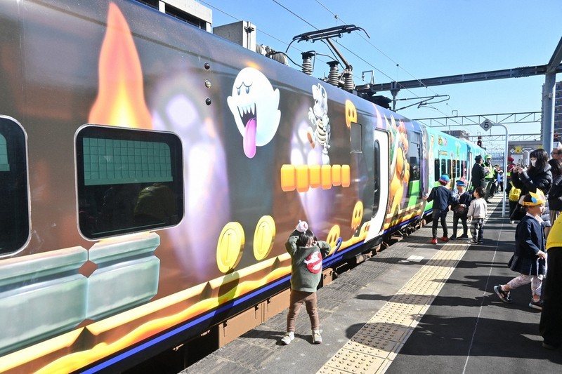 In Photos: Fans ride 'Super Mario Train' in Japan's Kyushu - The Mainichi