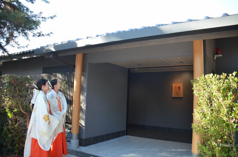 Foreign labor ceilings and New Year card dilemmas: Our 5 most-read ...