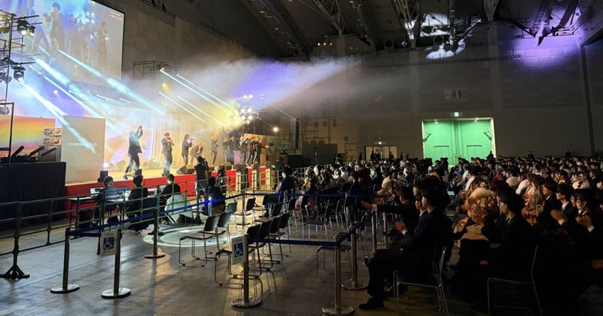 In Photos: 20-year-olds dress to impress at ceremony in southwest Japan ...