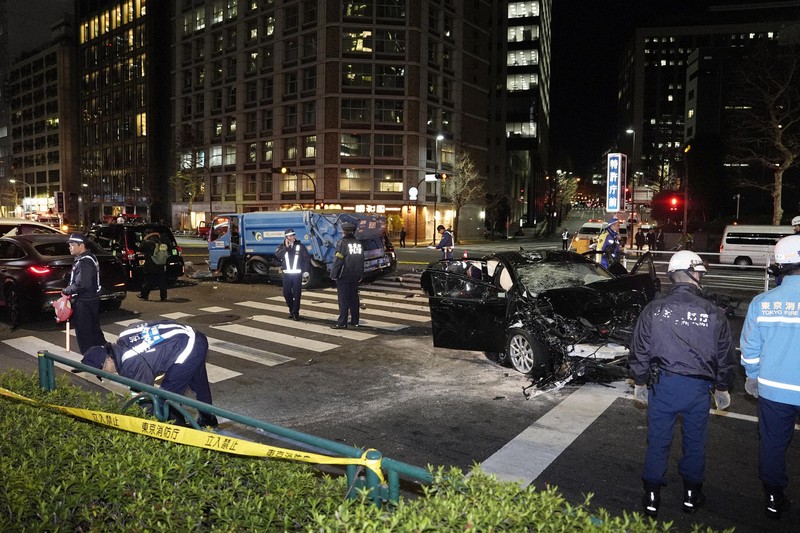 Multivehicle crash in Tokyo's Akasaka leaves 6 injured, 1 critically ...