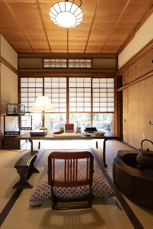 Retro Japan in Photos: Ex-residence of writer Fumiko Hayashi reflects ...