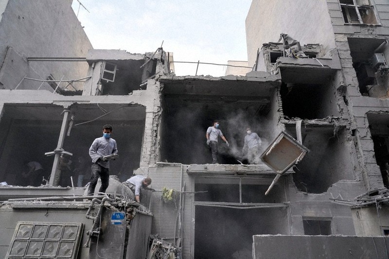 War rages on multiple fronts as Israeli attacks in Lebanon grow, Iran ...