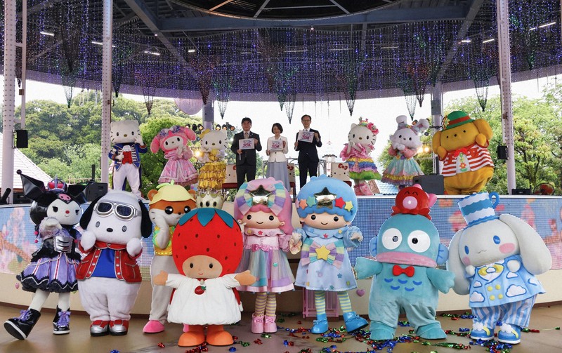 Hello Kitty theme park in southwest Japan celebrates 35th anniversary ...
