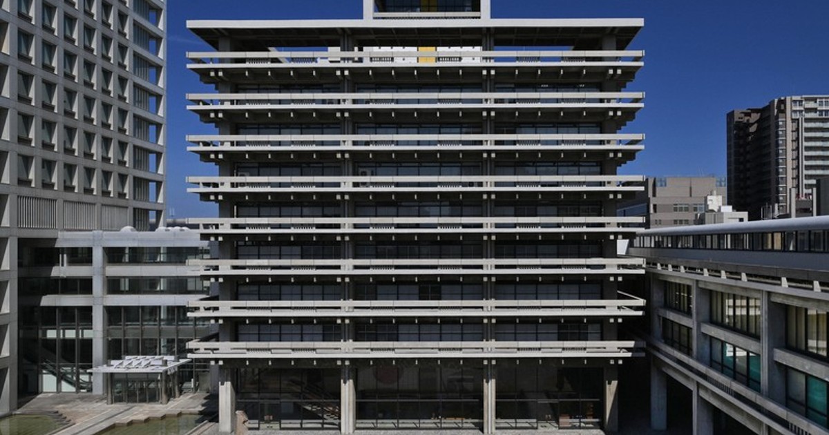 Retro Japan in Photos: Kagawa Pref. Gov't buildings emulate wooden ...