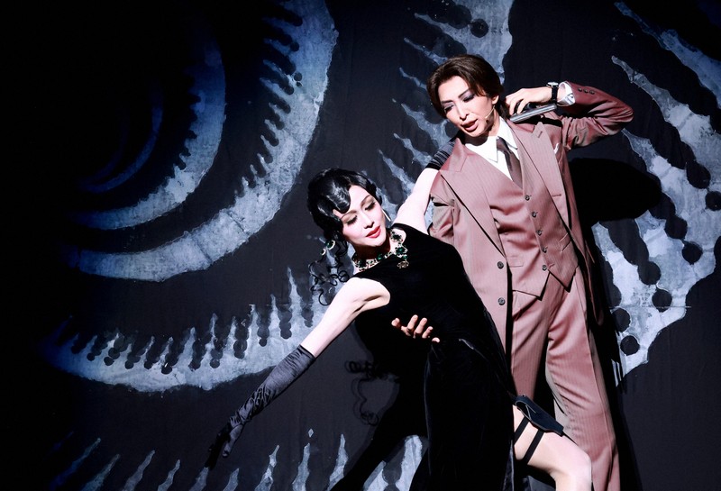 宝塚歌劇団宙組公演「黒蜥蜴」「Daimond IMPULSE」 [写真特集4/7] | 毎日新聞
