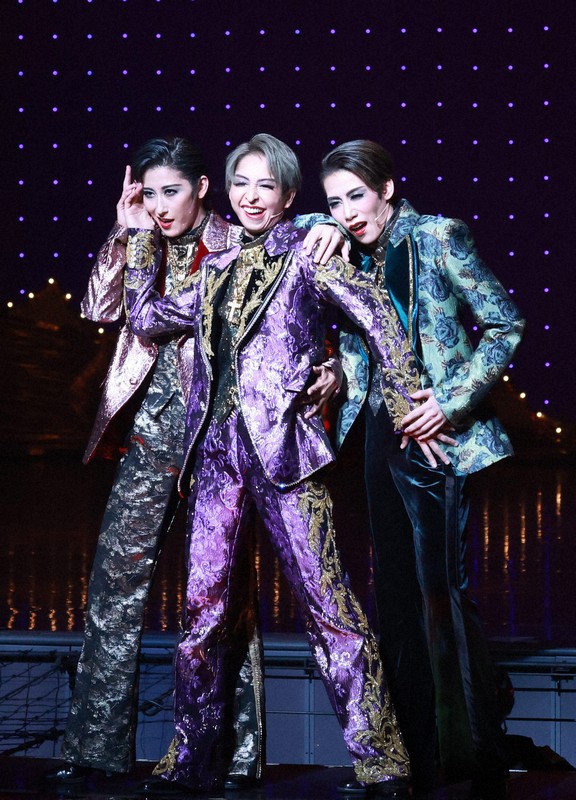 宝塚歌劇団宙組公演「黒蜥蜴」「Daimond IMPULSE」 [写真特集5/7] | 毎日新聞