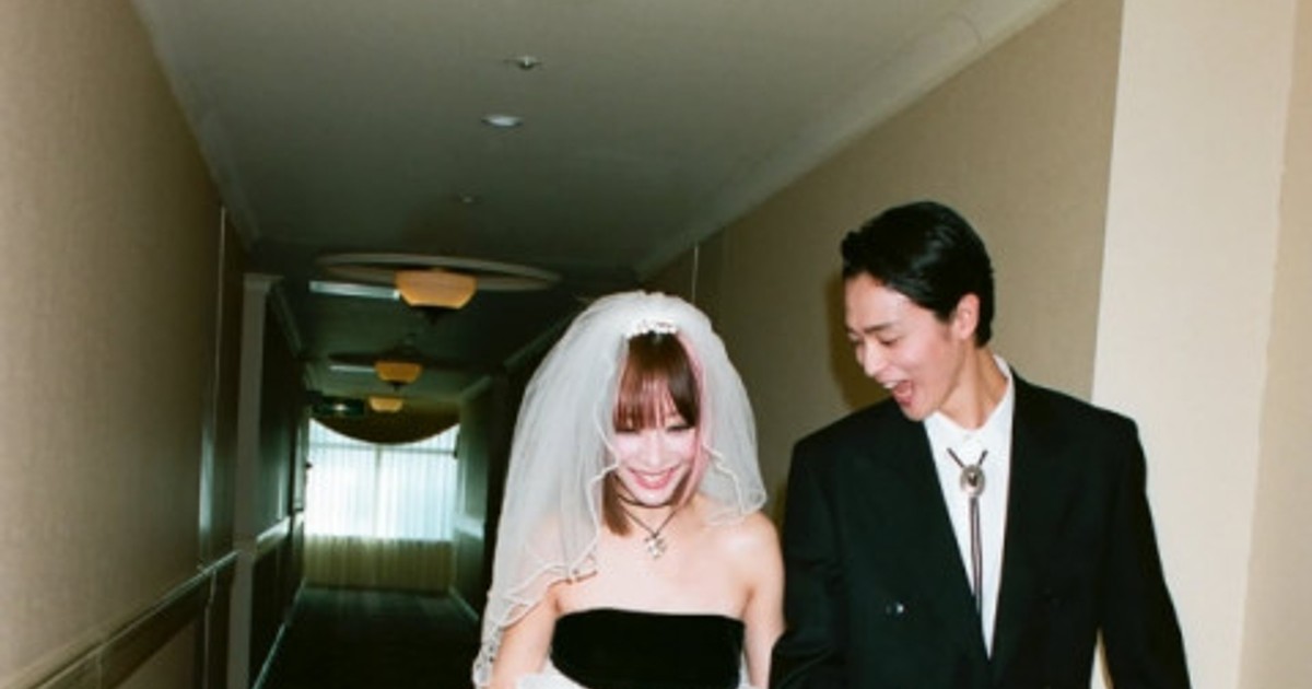 オリコンニュース：AMIAYAの姉・AYA＆モデル・俳優と漬物屋の“二毛作タレント”三宅亮輔、結婚を発表「約十年越しに運命の名の下に巡り合い ...