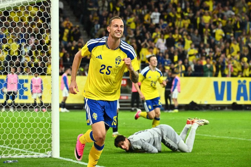 W杯で日本と同組スウェーデンはギリシャとドロー ヨケレスのFK弾などで一時逆転もATに追いつかれる（スポニチ） | 毎日新聞